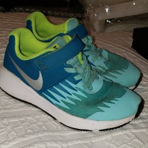 Nike Shoes | Girls Size 8 Sneakers | Poshmark